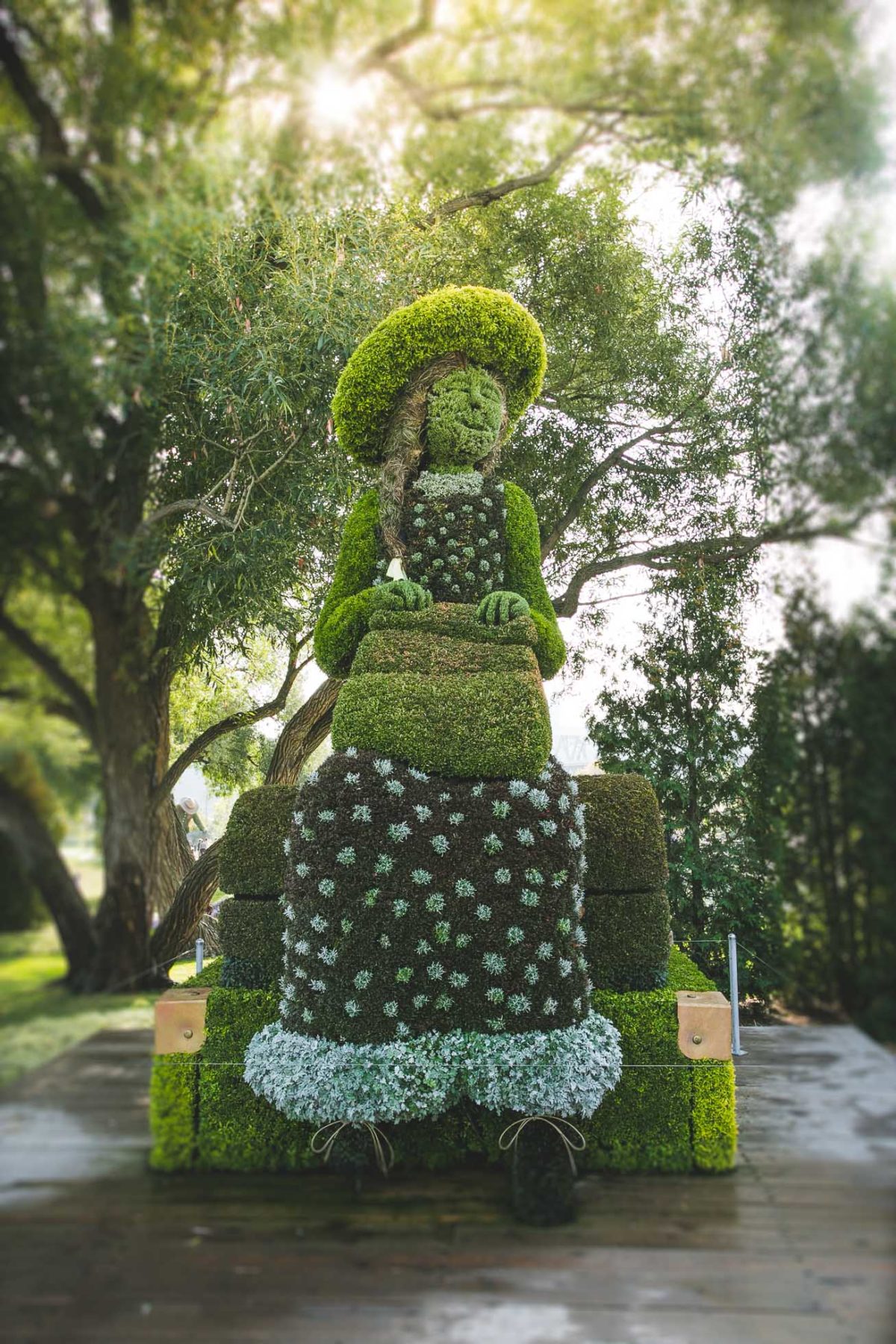 Living Sculptures Made of Plants - Fine Gardening