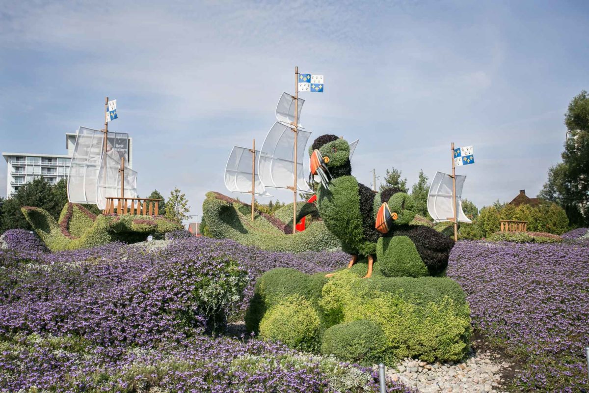 Living Sculptures Made of Plants - Fine Gardening