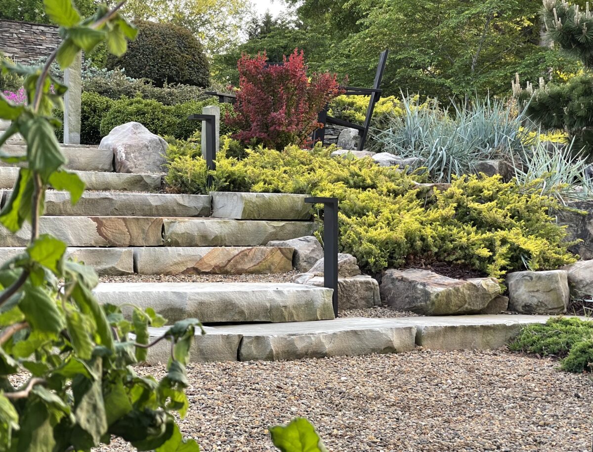 A Garden Jay Made in North Carolina - Fine Gardening