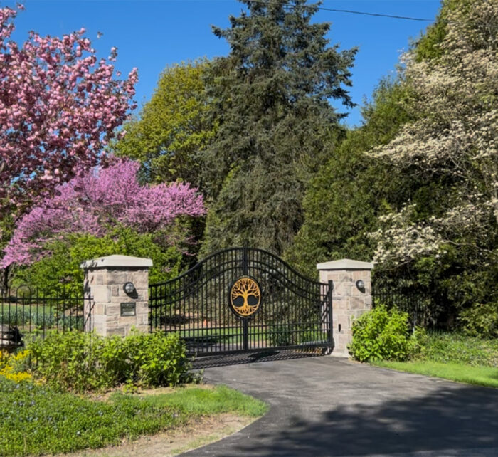 The Walshes' Demonstration Garden in Ontario, Part 1 - Fine Gardening
